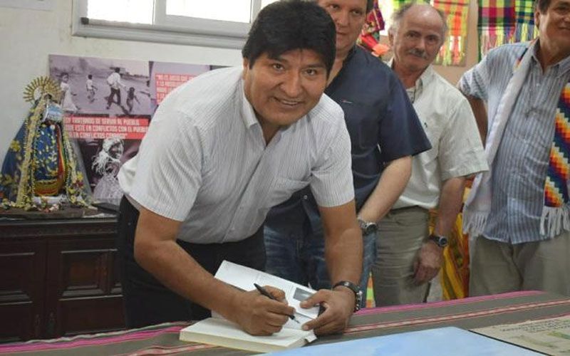 El Padre Llorente habló sobre la reunión con Evo Morales y dijo que ...