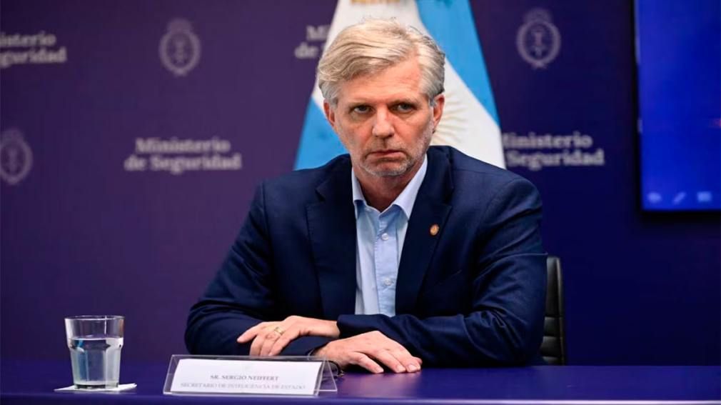 Diputados piden que el titular de la SIDE dé explicaciones en el Congreso